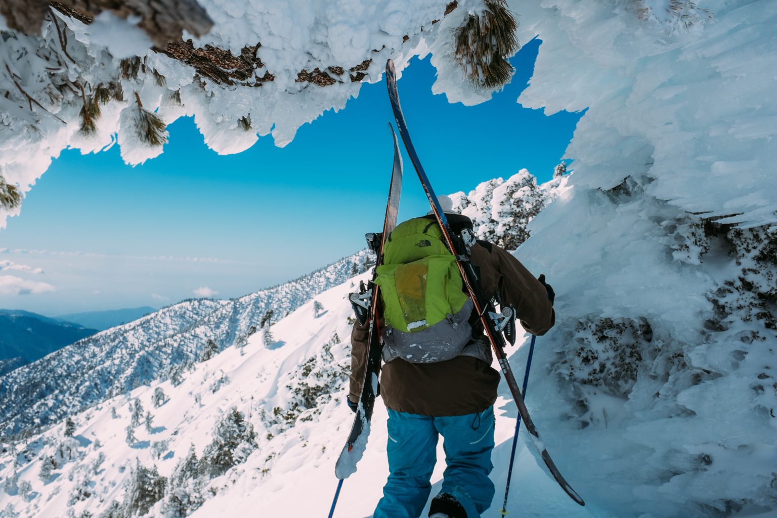 What is Off-Piste or Backcountry Skiing and How to Do it Safely ...